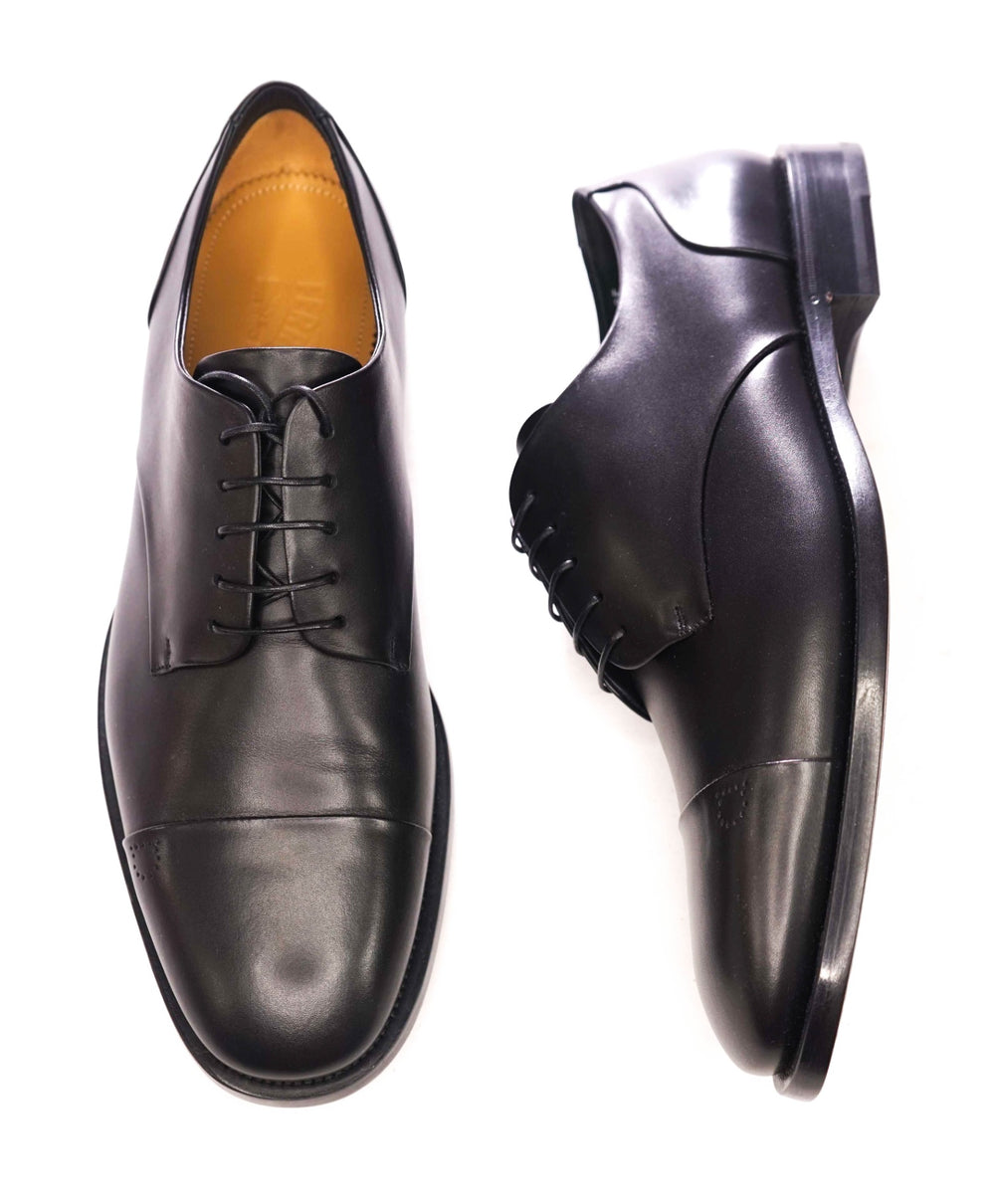 $895 FERRAGAMO - Black Leather "GAVINO" Logo Derby - 11 EE